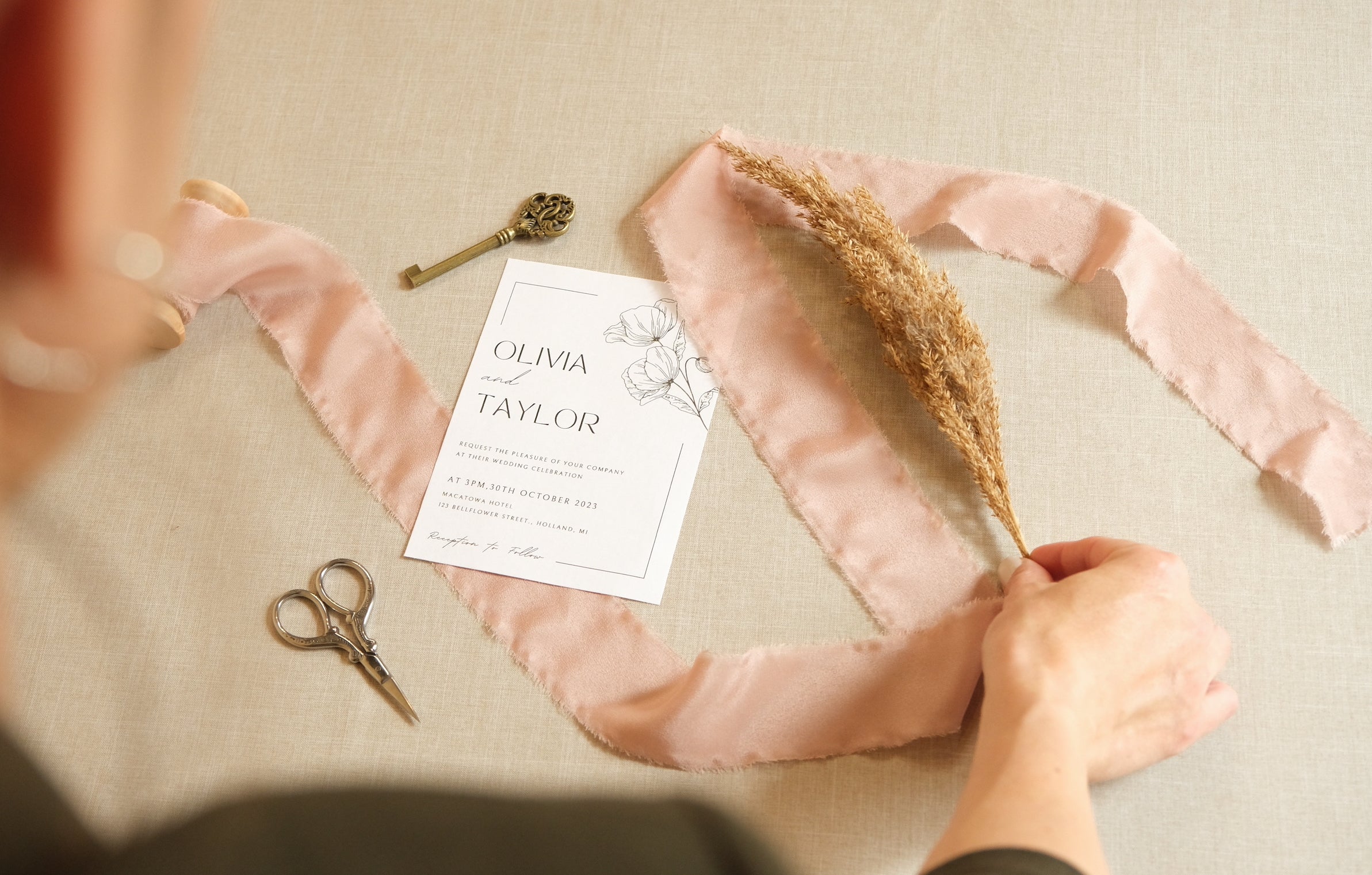 Flat Lay – Knot Box